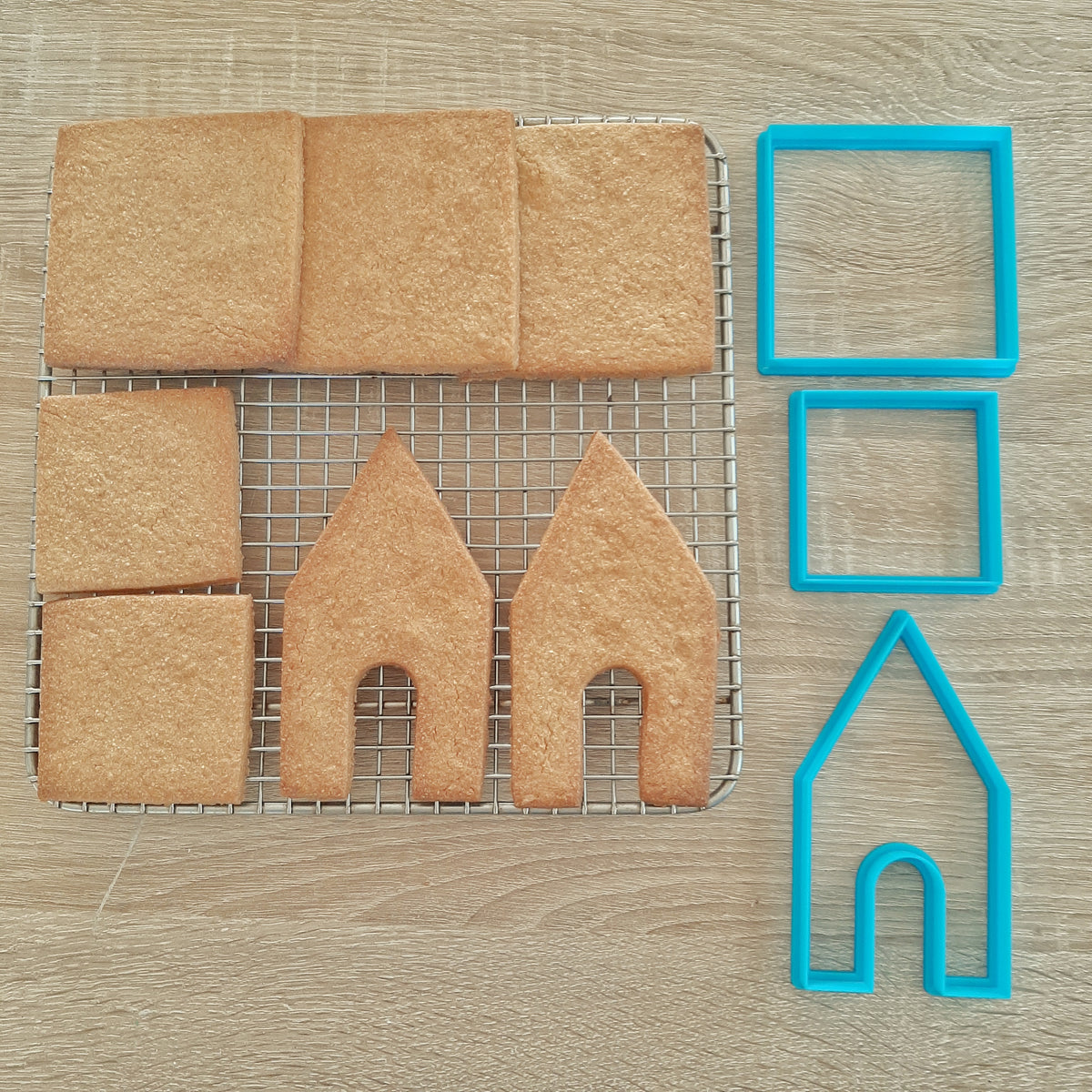 Small Gingerbread House Cookie Cutter Set – Little Monkey NZ